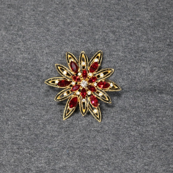 Vintage | Jewelry | Vintage Costume Jewelry Gold Tone Red Rhinestone ...